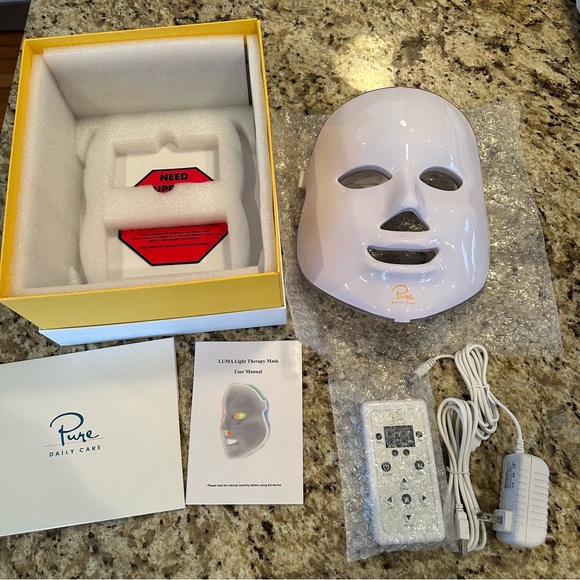 Pure Daily | Skincare | Nwt Pure Daily Luna Led Light Mask | Poshmark